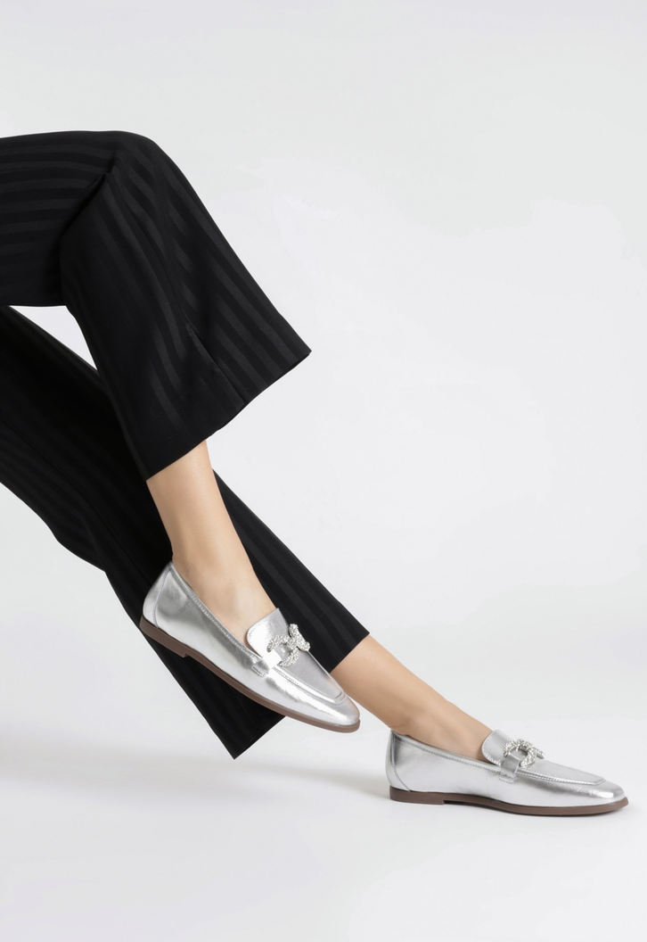 Mocassim Prata Schutz Couro Brilho | ZZ MALL